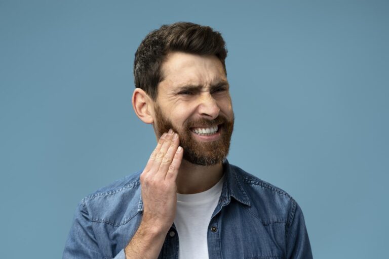 Síndrome de tensió temporomandibular. Què és i causes | Clínica Schurian